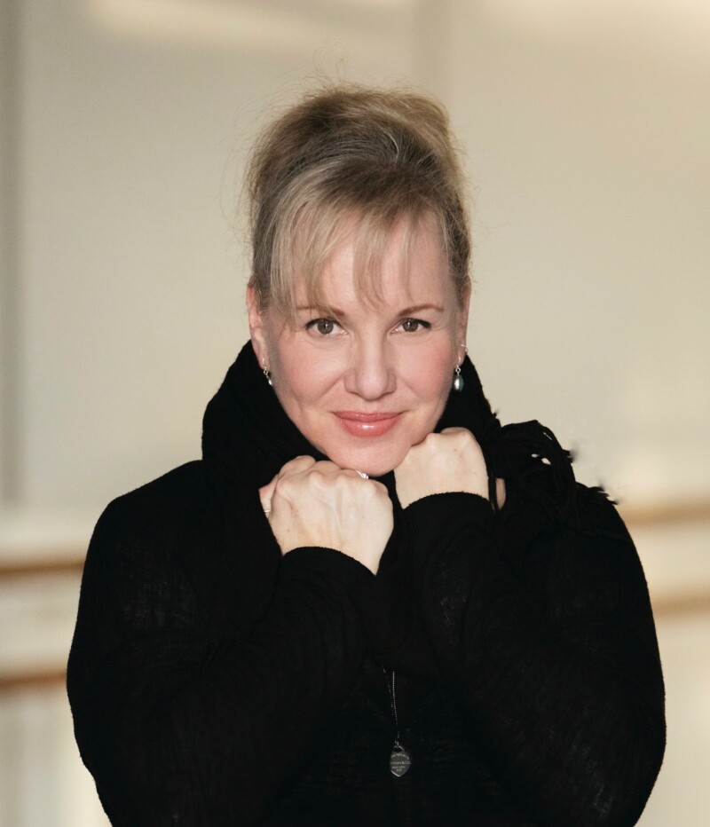 Meet the Artist: Eva Stone | PNB Blog